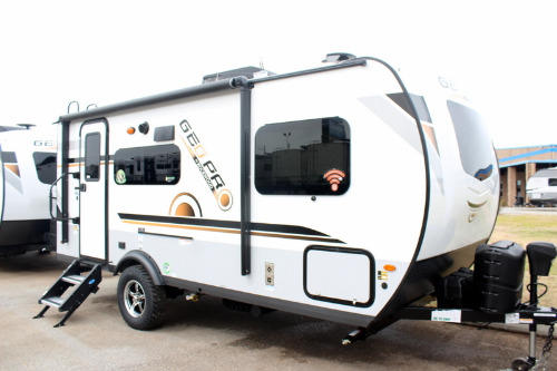 New or Used Forest River Rockwood Geo Pro 19FBS RVs for Sale - Camping ...
