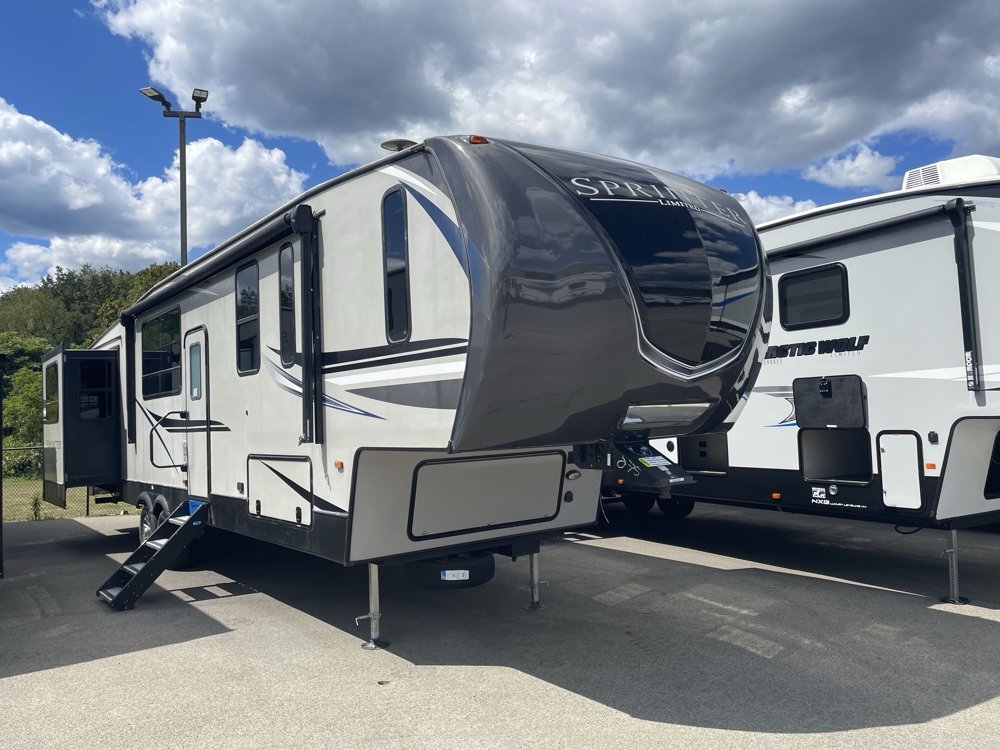 2019 Keystone Sprinter Limited 3531FWDEN - Stock #2590643C | Apollo, PA | Camping World