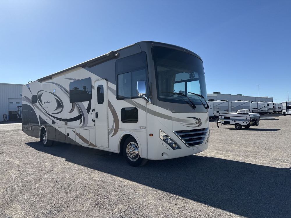 2018 Thor Hurricane 34P - Stock #2566084P | Albuquerque, NM | Camping World