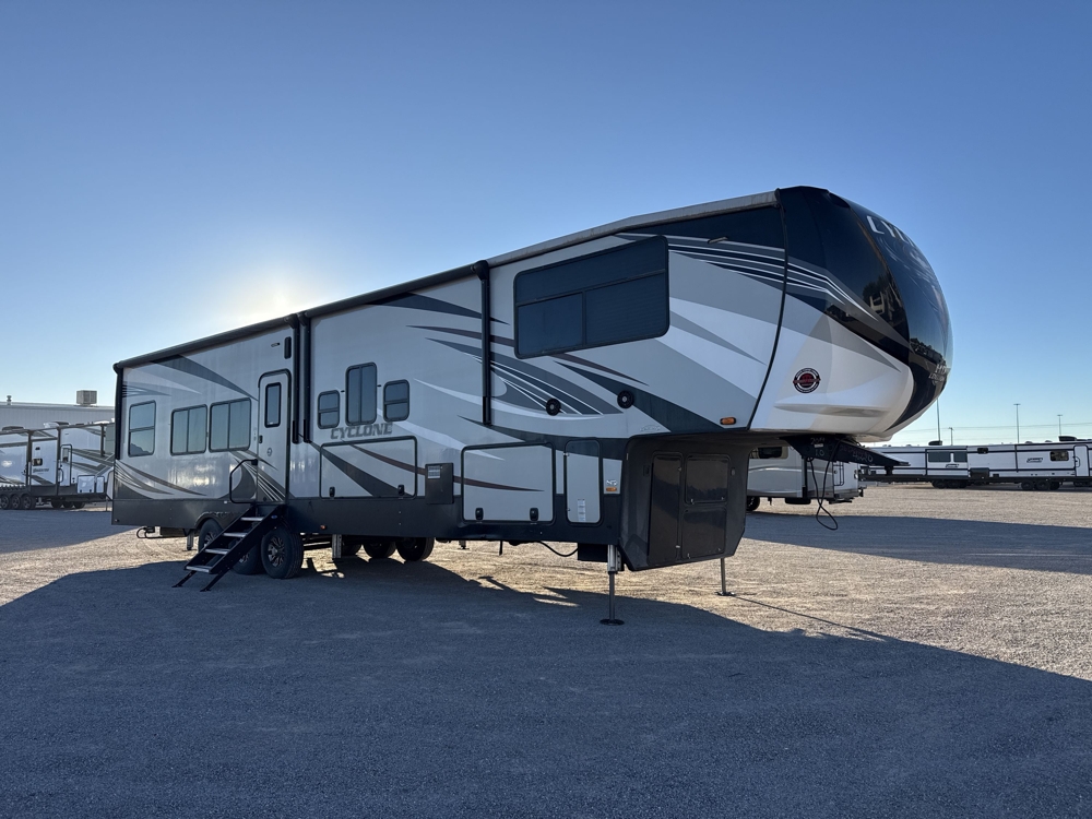 2020 Heartland Cyclone 4220 - Stock #2612614P | Albuquerque, NM ...