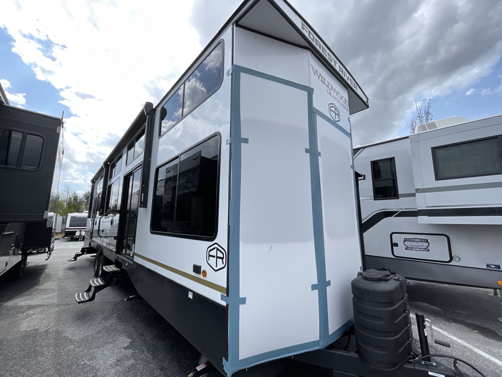 2025 Forest River Wildwood Grand Lodge 42VIEW - Stock #2500499 ...