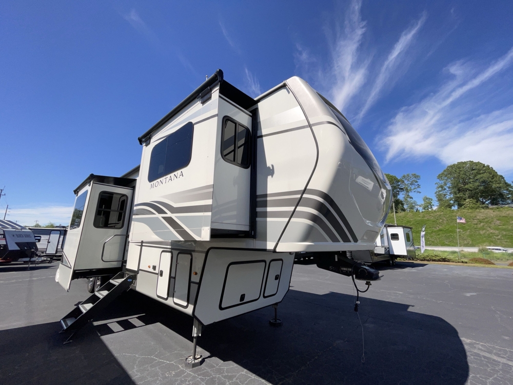 2023 Keystone Montana 3761FL - Stock #2547630 | Hendersonville, NC ...