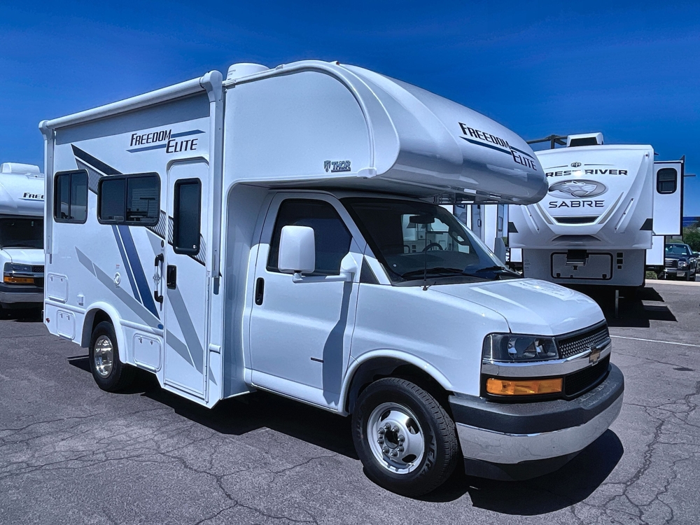 2026 Thor Freedom Elite 19HEC - Stock #2521157 | Avondale, AZ | Camping World