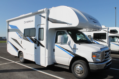 New or Used Class C Motorhomes For Sale - Camping World RV Sales