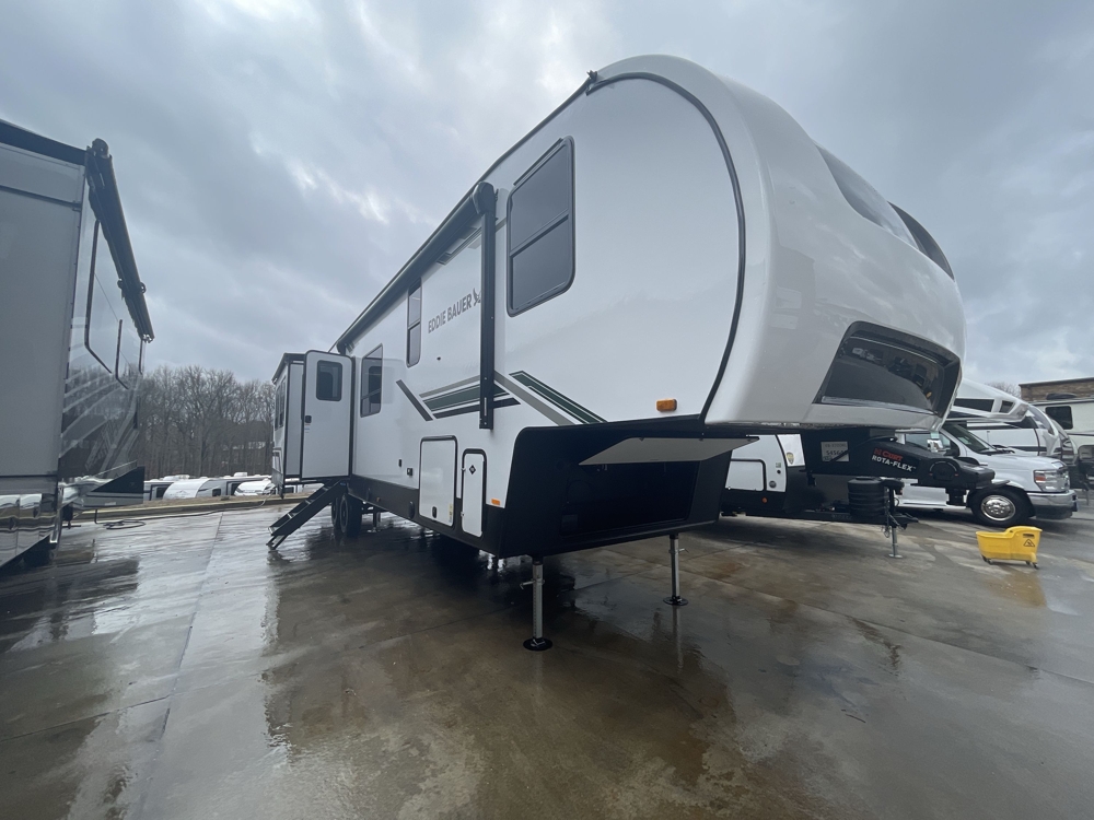 2025 Heartland Eddie Bauer Signature 3700MB - Stock #2485360 | Buford, GA | Camping World