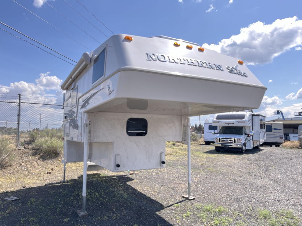 2025 Northern Lite Rv Northern Lite 8-11EXLEWB - Stock #2470070 | Bend ...