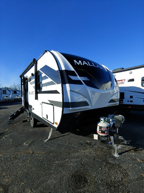New or Used Travel Trailer Rear Bath RVs For Sale - Camping World RV Sales
