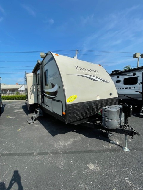 Clearance RVs & Campers for Sale - Camping World