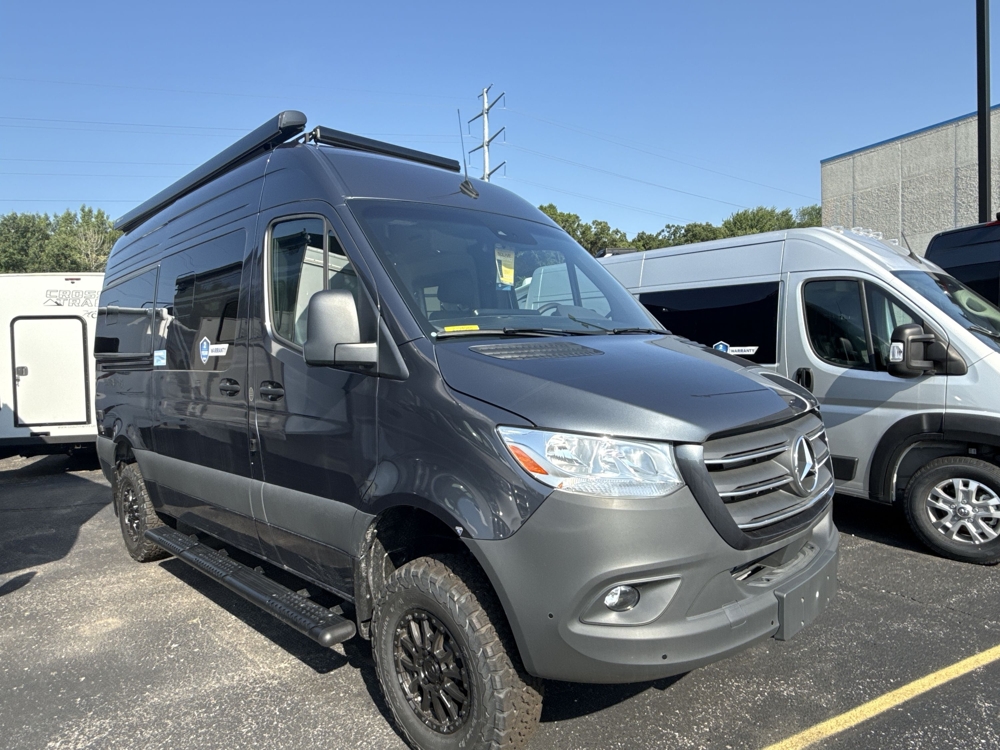 2025 Thor Eddie Bauer 19EB - Stock #2394048 | Birch Run, MI | Camping World