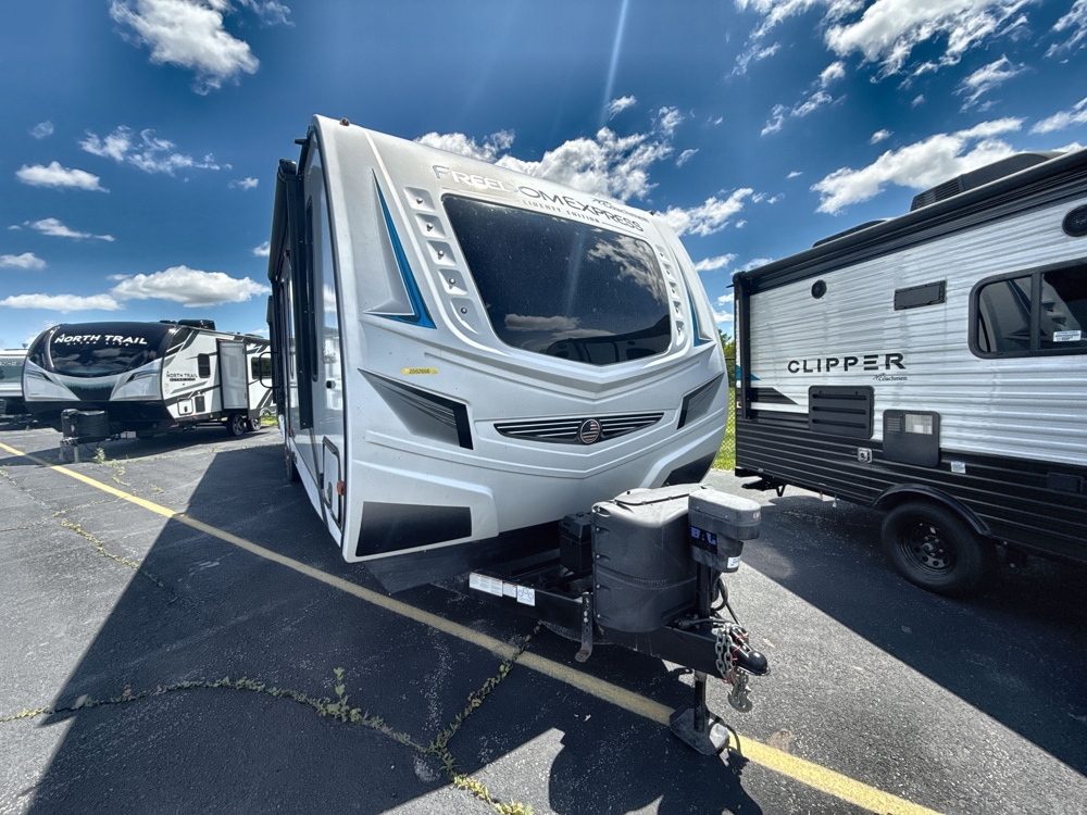 2020 Coachmen Freedom Express Liberty Edition 324RLDSLE - Stock ...