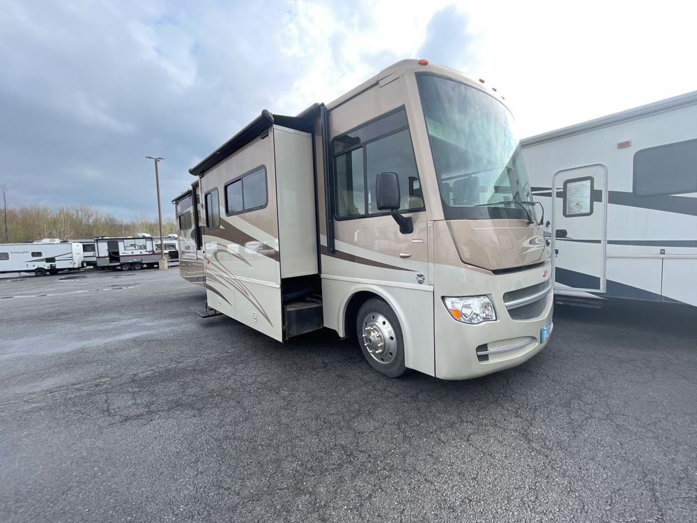 2012 Winnebago Sightseer 33C - Stock #2523302 | Hamburg, NY | Camping World
