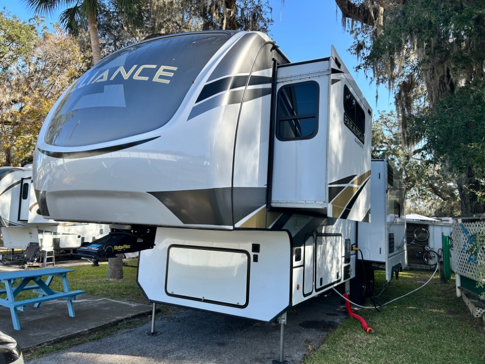 2021 Alliance Paradigm 310RL - Stock #2467877 | Brooksville, FL ...