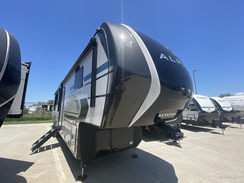 2026 Keystone Avalanche 366LS - Stock #2543183 | Council Bluffs, IA ...