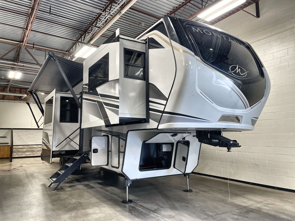 2025 Keystone Montana 3761FL - Stock #2514226 | Bakersfield, CA ...