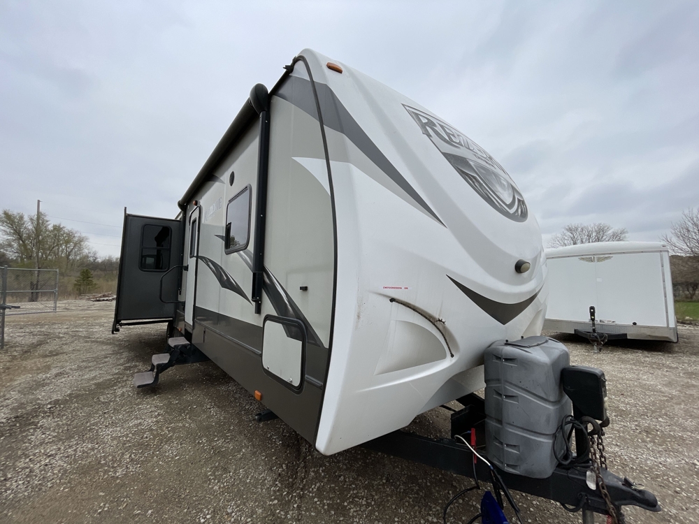 2016 Crossroads Longhorn Rezerve 33RL - Stock #2532086 | Cedar Falls, IA | Camping World