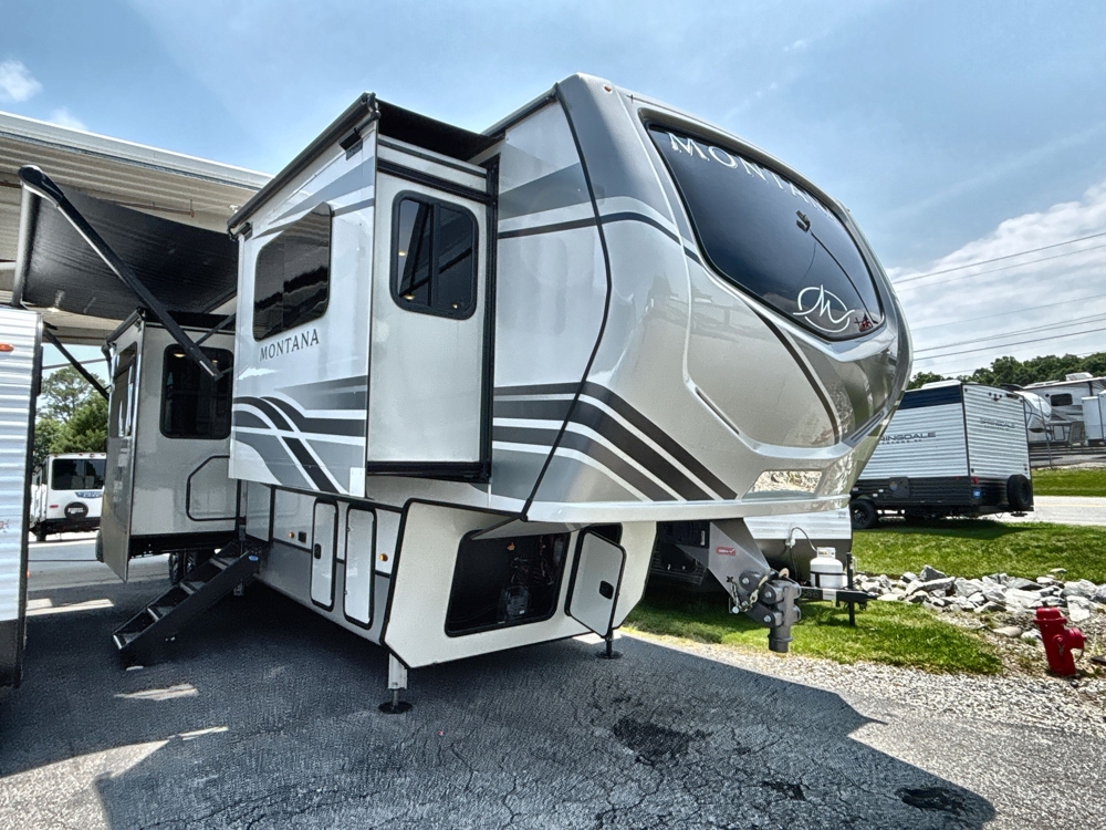 2023 Keystone Montana 3761FL - Stock #2549177 | Colfax, NC | Camping World