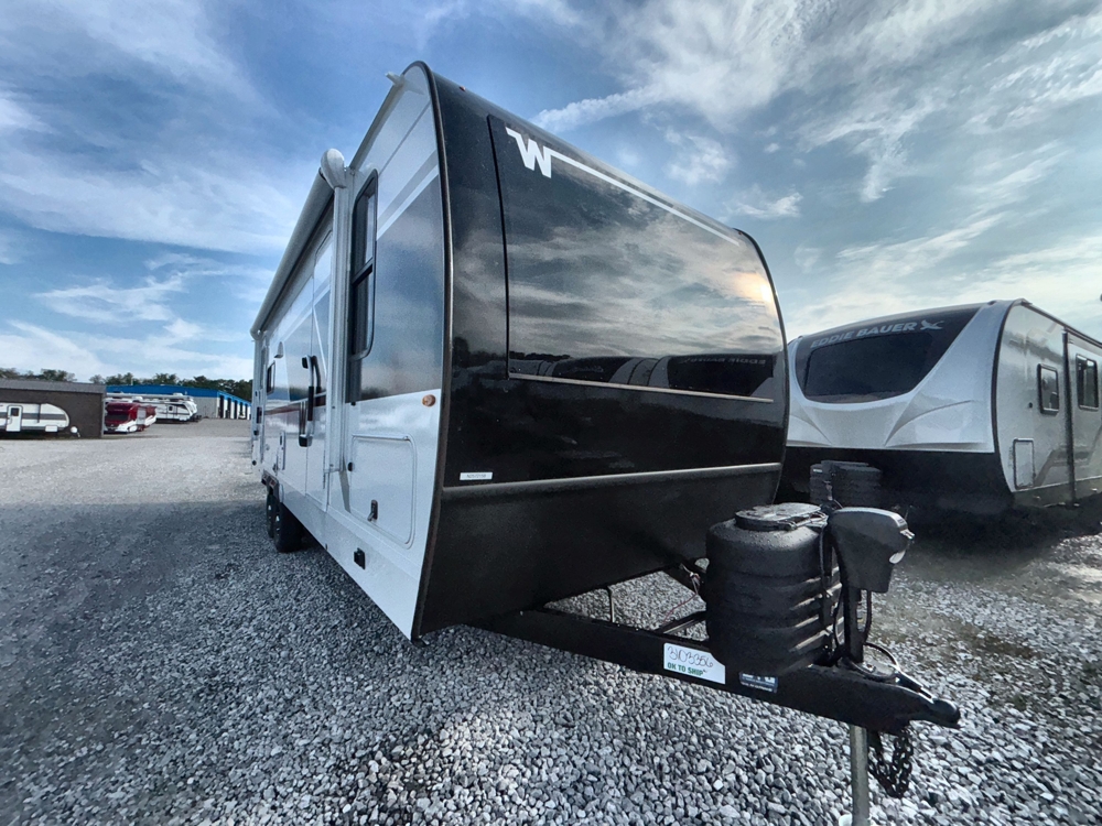 2026 Winnebago Thrive 25RLS - Stock #2572158 | Chattanooga, TN | Camping World