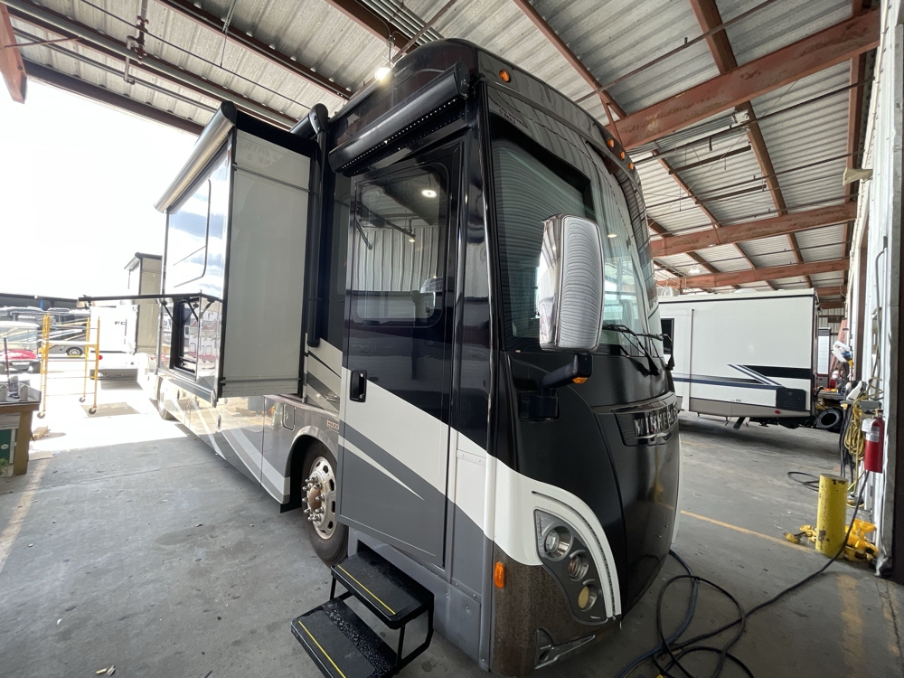 2016 Winnebago Journey 38P - Stock #2566263P | North Charleston, SC | Camping World