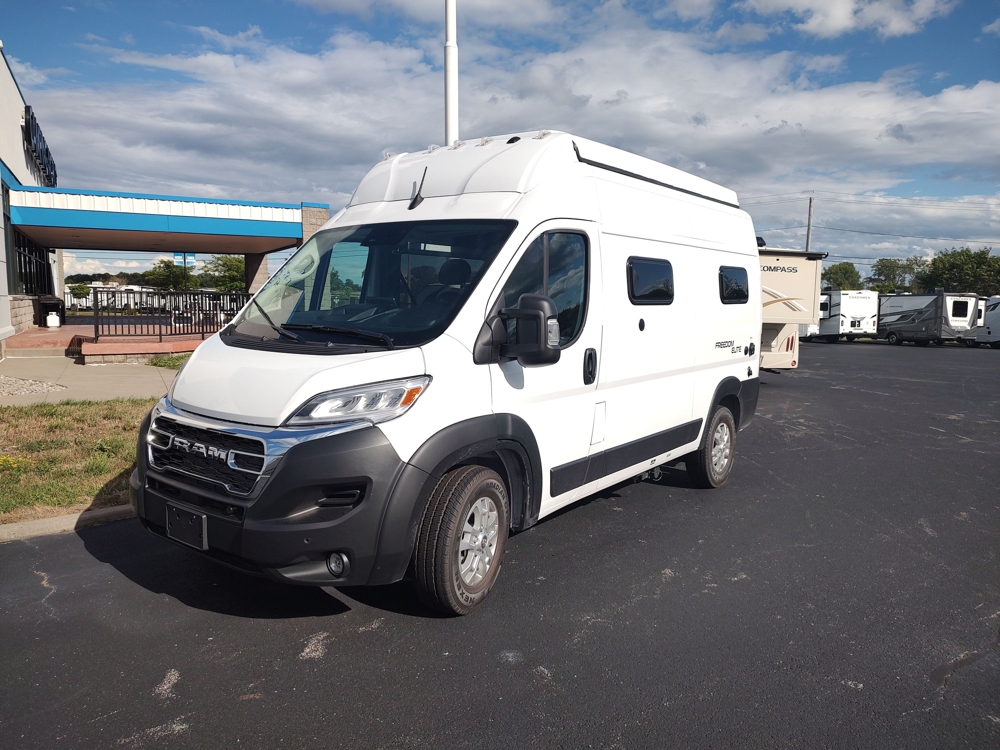 2026 Thor Freedom Elite 17D POP-TOP - Stock #2542369 | Churchville, NY ...