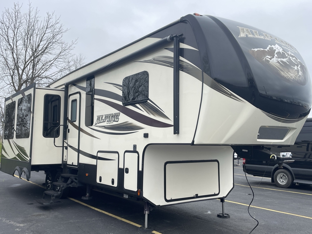 2016 Keystone Alpine 3010RE - Stock #2542866P | Churchville, NY | Camping World