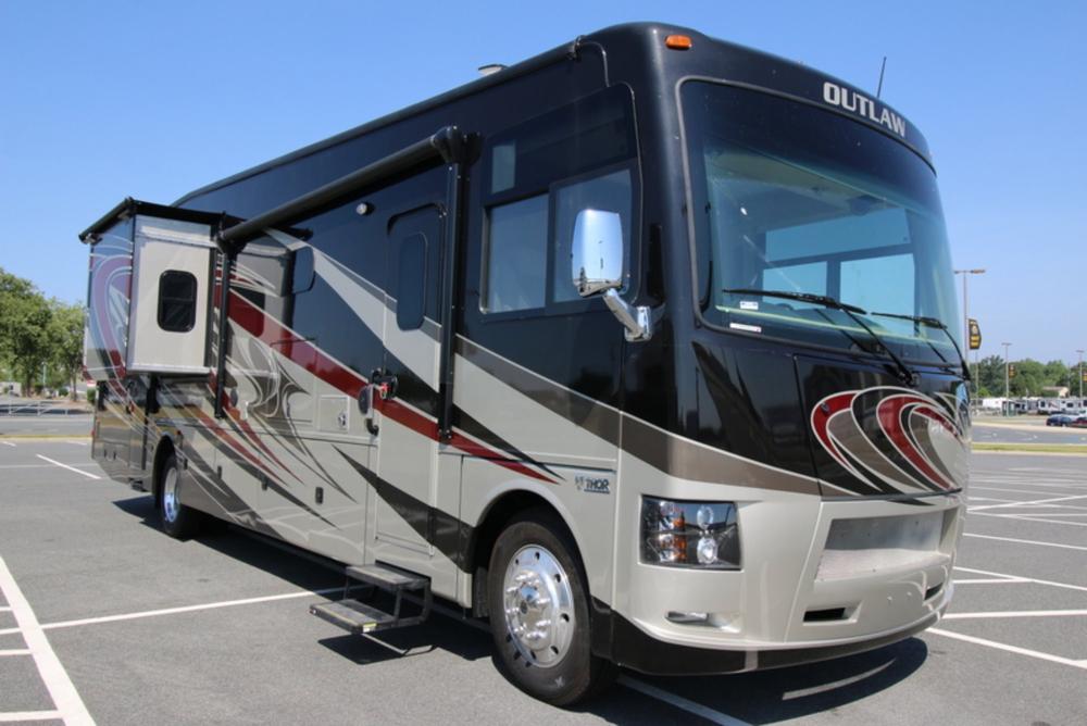 2017 Thor Outlaw 37rb - Camping World - CNC1284826