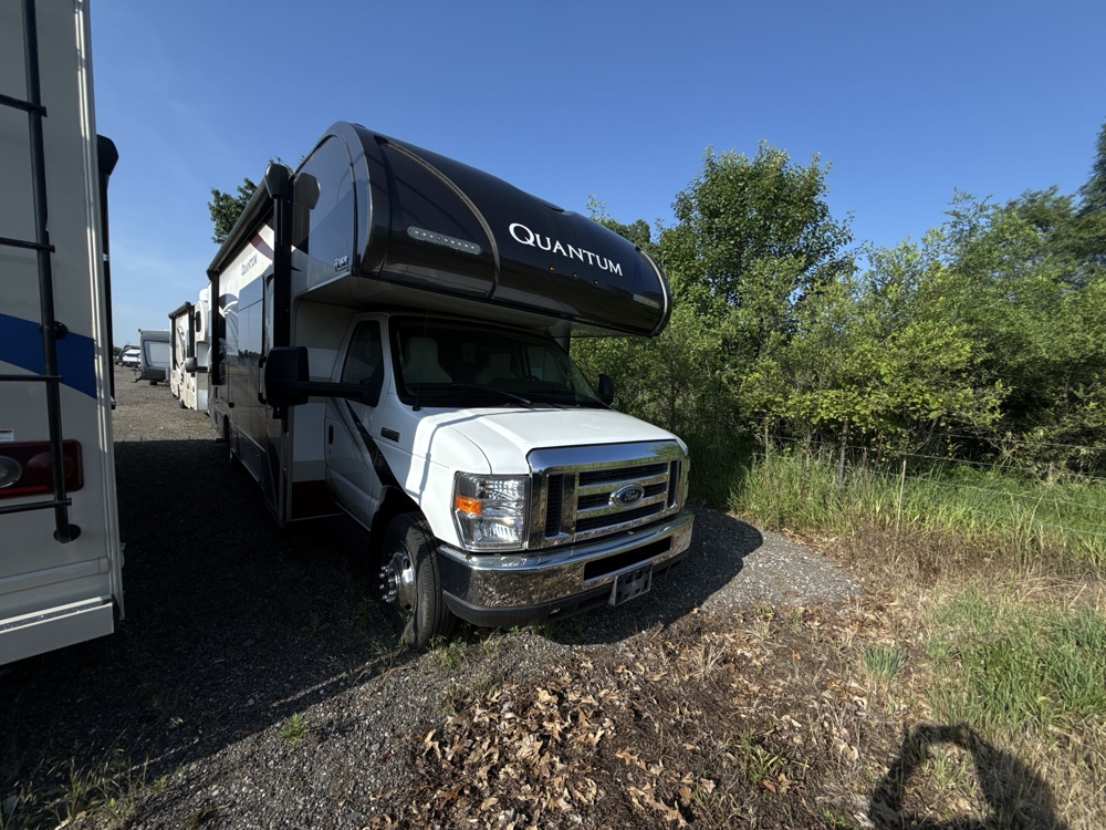 2019 Thor Quantum PD31 - Stock #2564234P | Elkhart, IN | Camping World