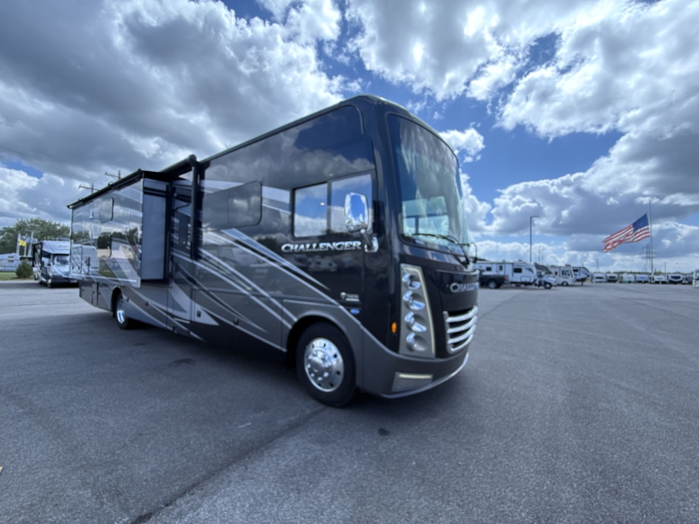 2022 Thor Challenger 37DS - Stock #2592513C | Elkhart, IN | Camping World