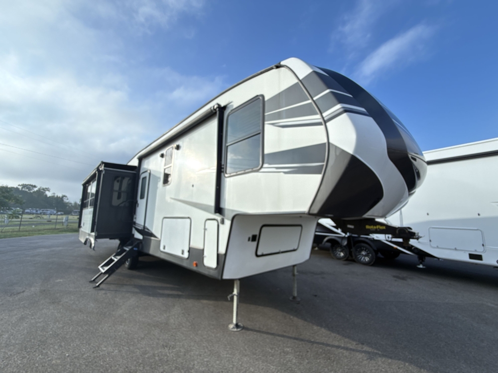 2020 Dutchmen Astoria 3173RLP - Stock #2602347P | Elkhart, IN | Camping ...