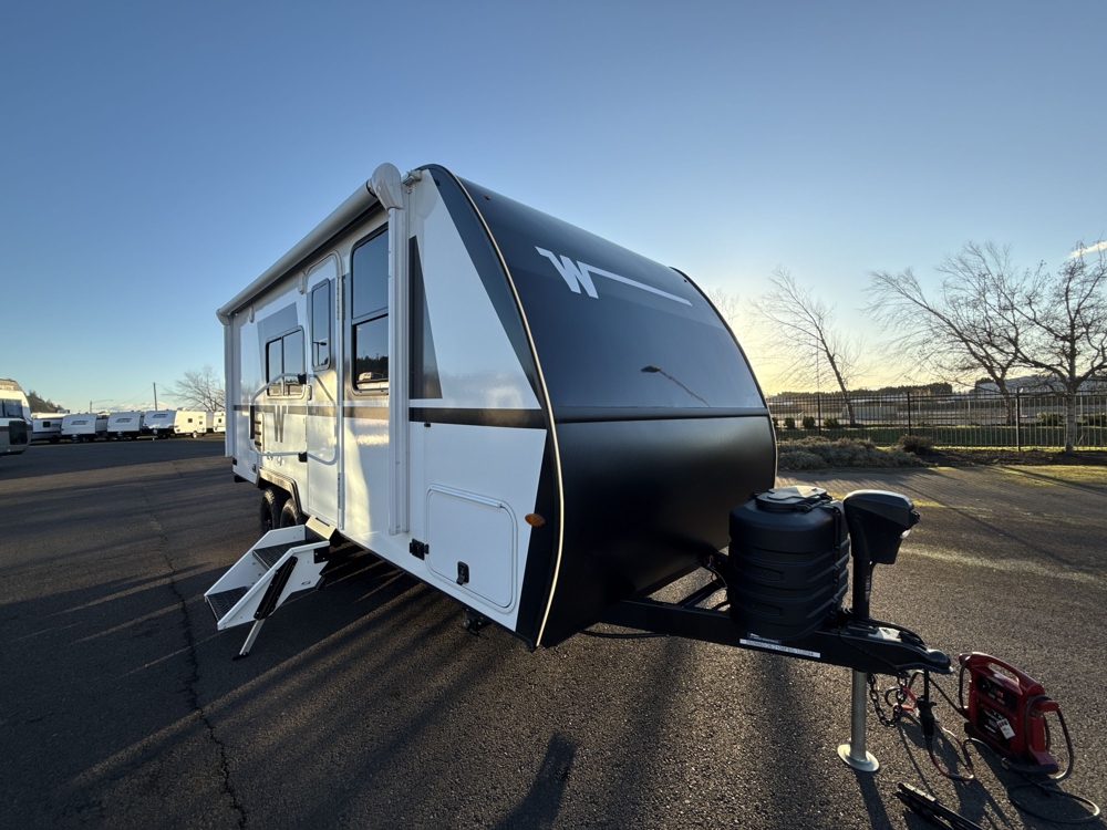 2026 Winnebago Micro Minnie 2108FBS - Stock #2609860 | Coburg, OR ...