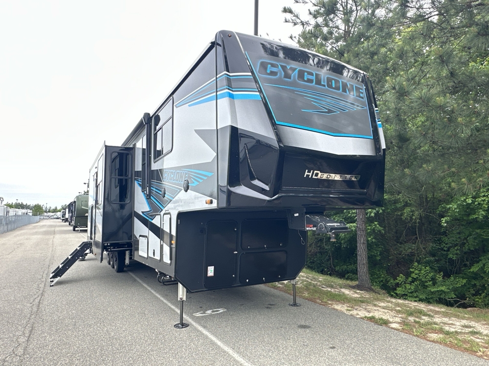 2025 Heartland Cyclone 4006 - Stock #2502337 | Ashland, VA | Camping World