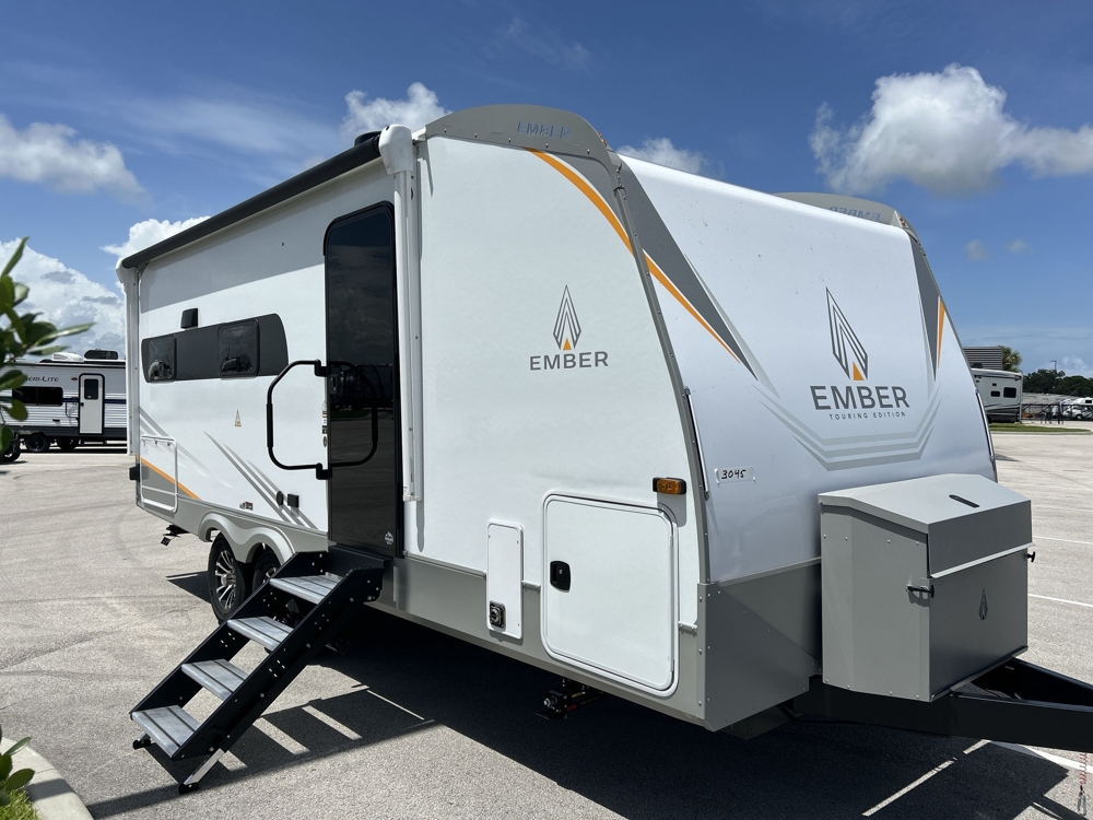 2025 Ember Touring 21MRK - Stock #2400917 | Fort Pierce, FL | Camping World