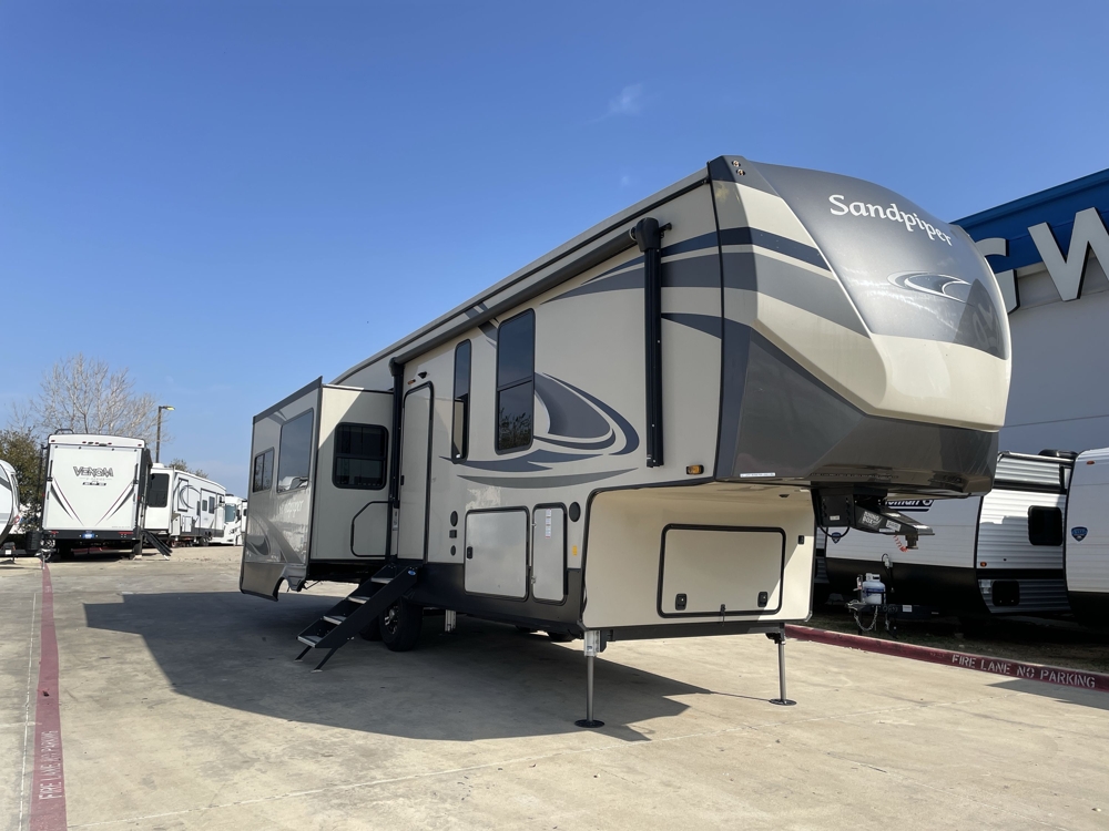 2021 Forest River Sandpiper 321RL - Stock #2516357P | Davenport, IA ...