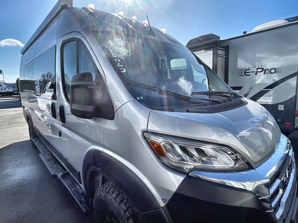 2025 Thor Sequence 20L - Stock #2481351 | Fairmont, WV | Camping World