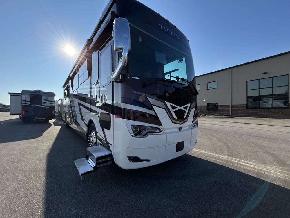 2026 Tiffin Allegro Bus 40IP - Stock #2486944 | Greenfield, IN ...