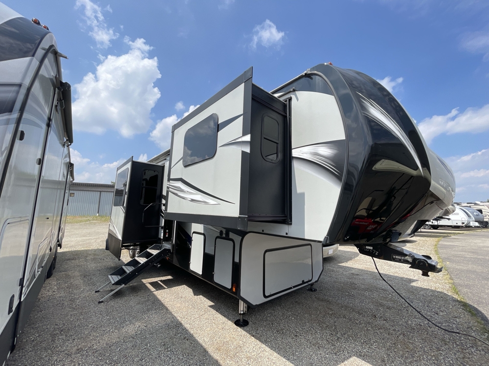 2020 Keystone Avalanche 383FL - Stock #2585085P | Grand Rapids, MI ...