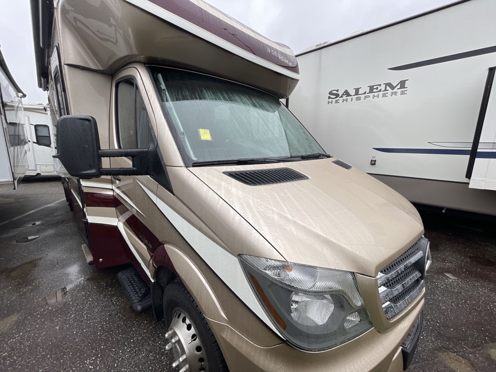 2018 Dynamax Isata 3 24FW - Stock #2577590 | Chichester, NH | Camping World