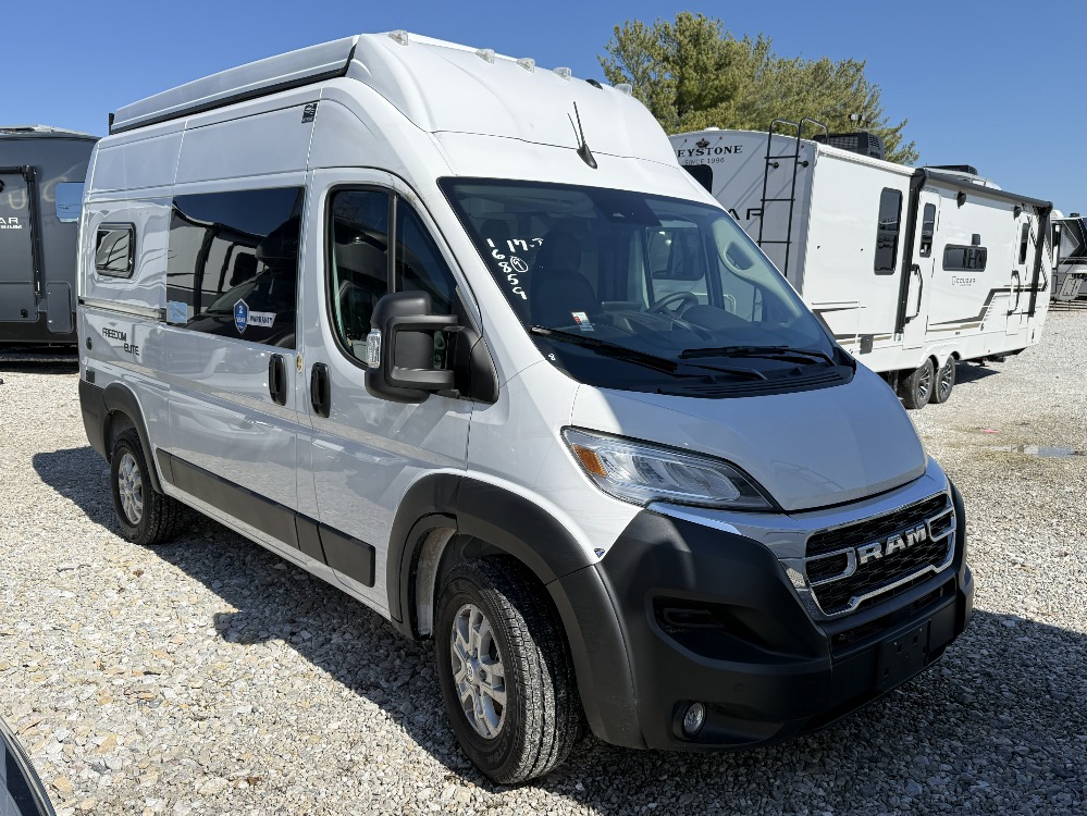 2026 Thor Freedom Elite 17D POP-TOP - Stock #2597706 | Hanover, PA ...