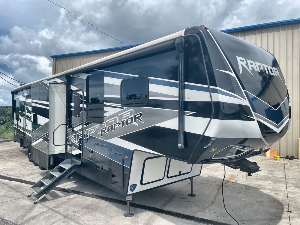 2022 Keystone Raptor 429 - Stock #2550702 | Holiday, FL | Camping World