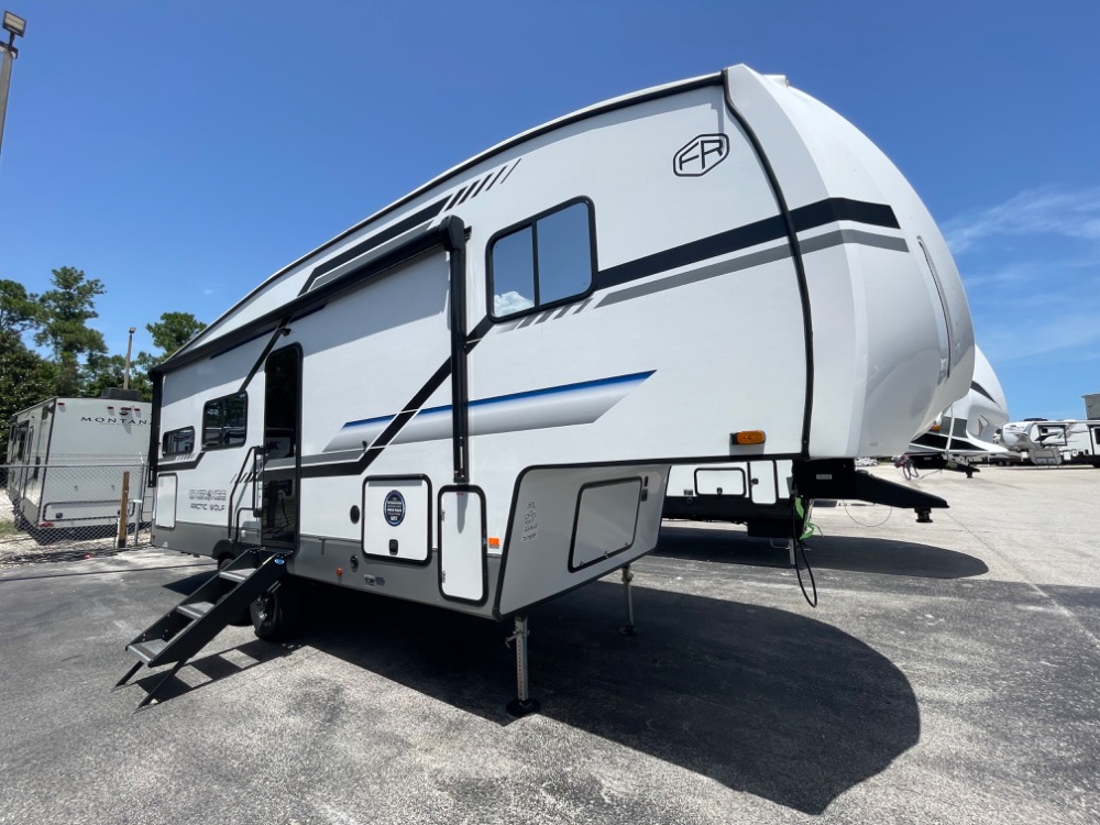 2025 Forest River Arctic Wolf 23MLE - Stock #2402055 | St. Augustine ...