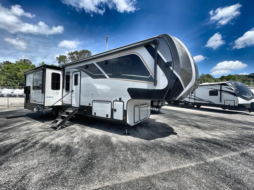 2024 Keystone Avalanche 338GK - Stock #2530894 | Lake City, FL ...
