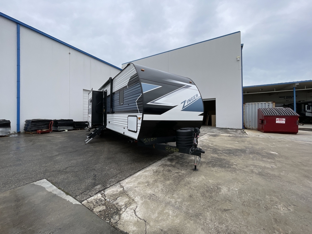 2025 Crossroads Zinger 331BH - Stock #2509933 | Katy, TX | Camping World