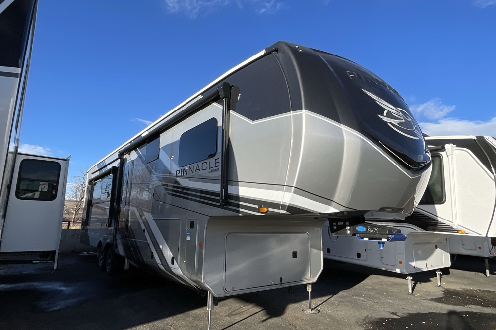 2025 Jayco Pinnacle 38KPTS - Stock #2475538 | Golden, CO | Camping World