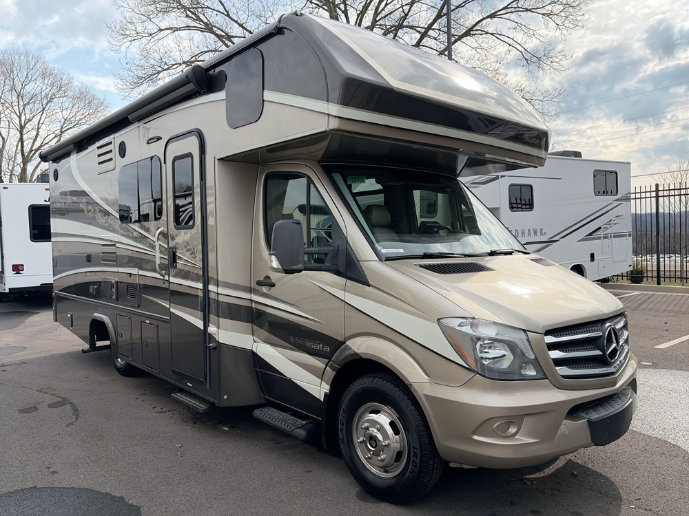 2020 Dynamax Isata 3 24FW - Stock #2645518 | Kodak, TN | Camping World