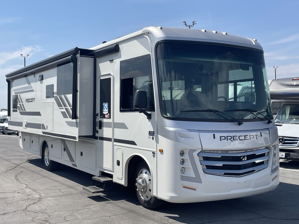 2026 Jayco Precept 34G - Stock #2516213 | Kaysville, UT | Camping World