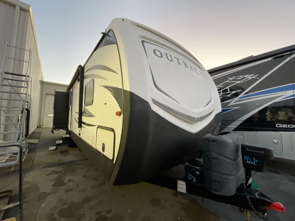 2018 Keystone Outback 335CG - Stock #2615945 | Lakewood, NJ | Camping World