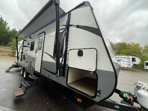 Starcraft Launch 27BHU - Camping World of Lakeville - 2348544P