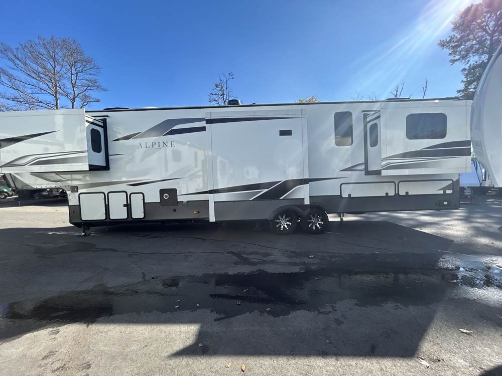 2022 Keystone Alpine 3850RD - Stock #2488385 | North Little Rock, AR | Camping World