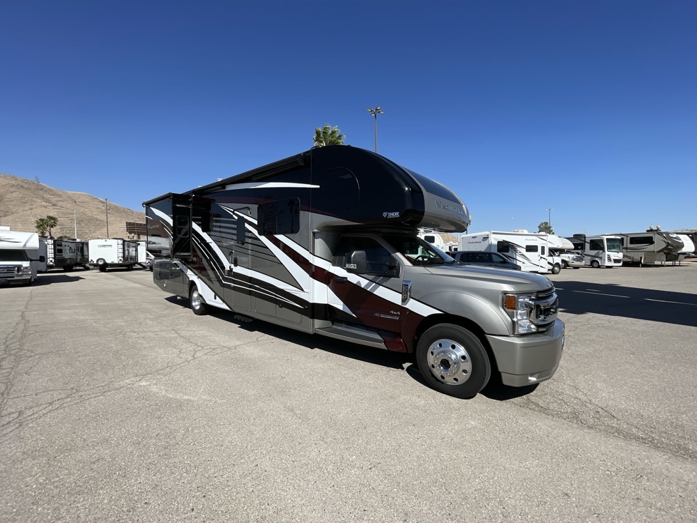 2022 Thor Magnitude BT36 - Stock #2594747 | Las Vegas, NV | Camping World