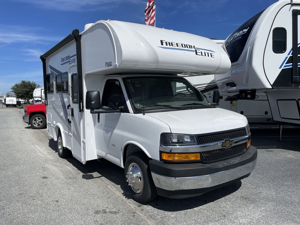 2026 Thor Freedom Elite 19HEC - Stock #2521160 | Byron, GA | Camping World