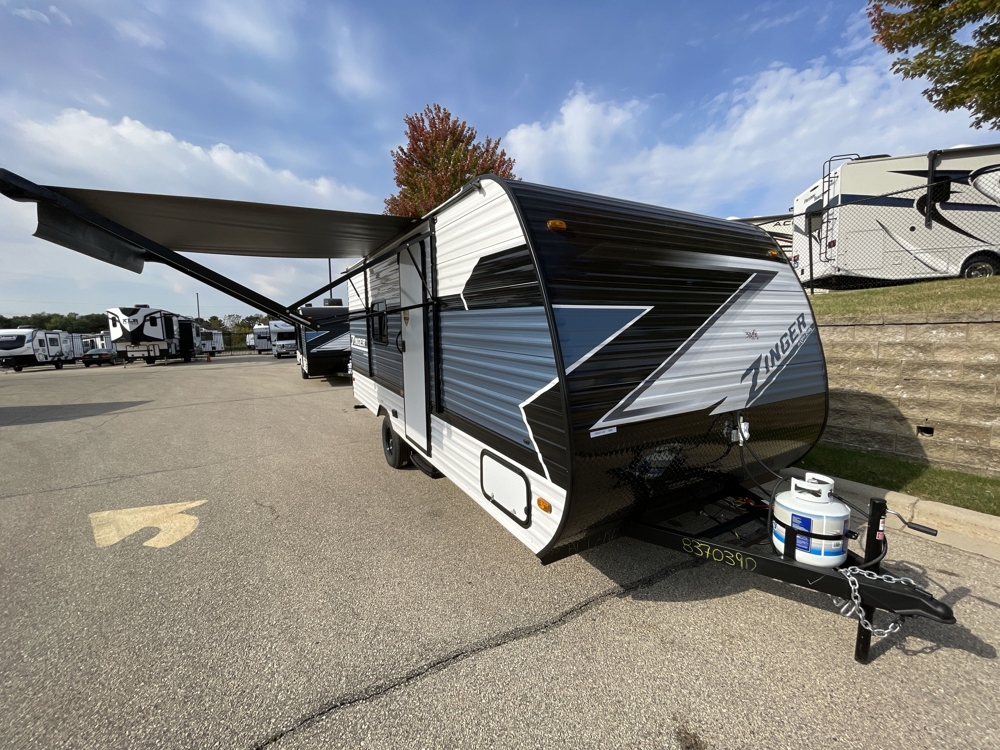 2025 Crossroads Zinger 18RB - Stock #2431434 | Deforest, WI | Camping World